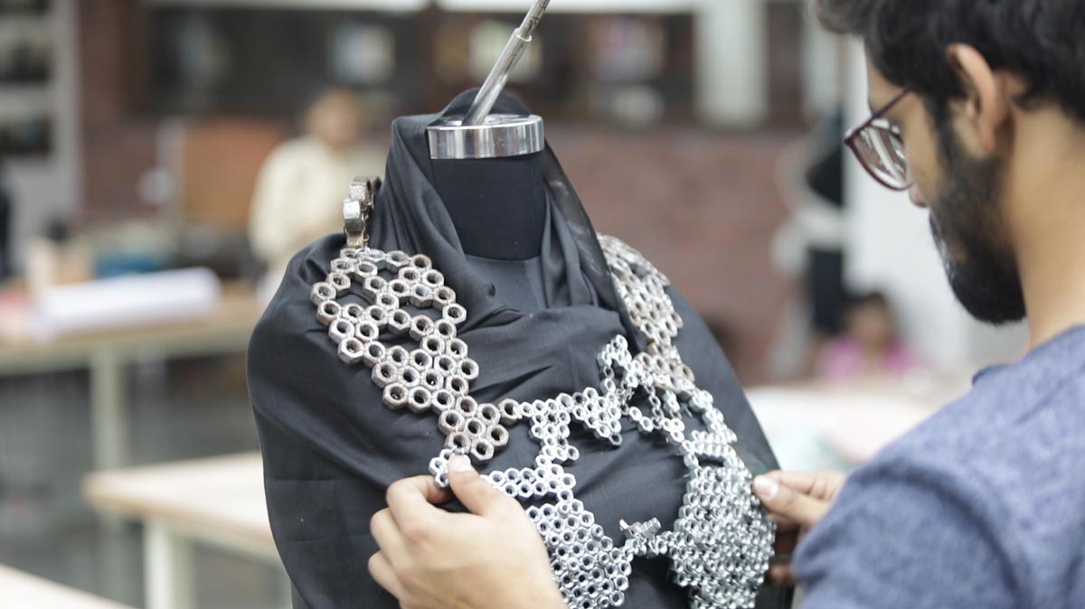 FASHION DESIGN - IIAD