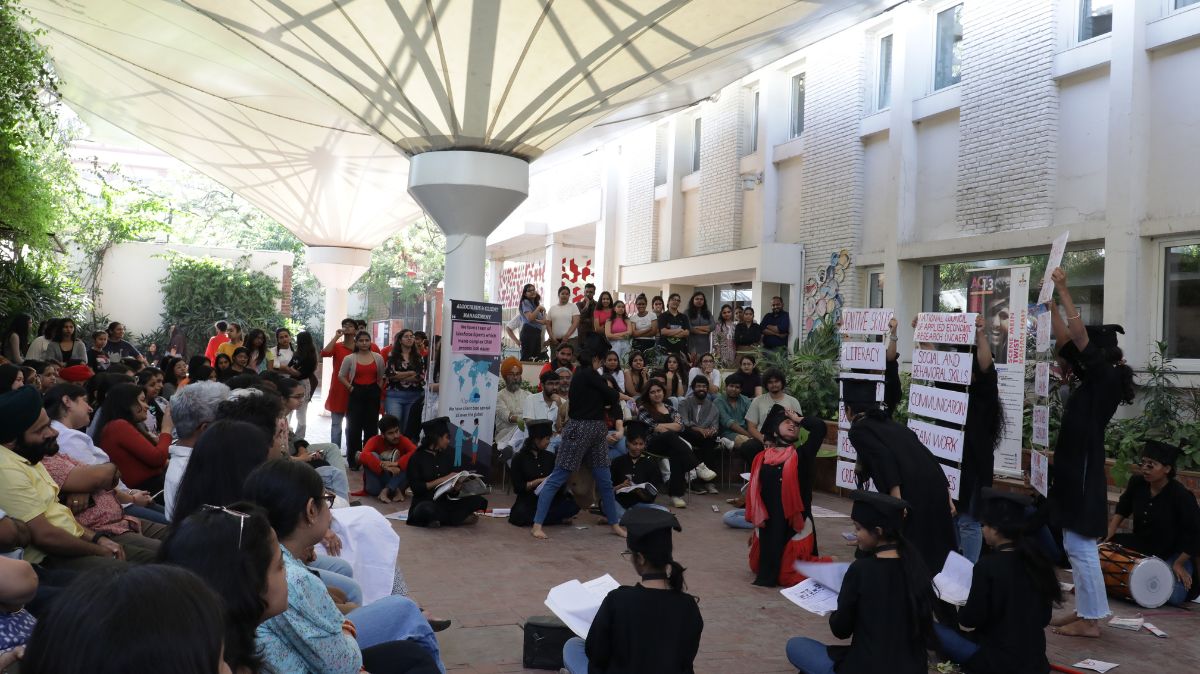 Communication Design Course | Degree Course at IIAD